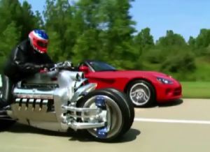 Video: Dodge Tomahawk vs Dodge Viper – How It Works