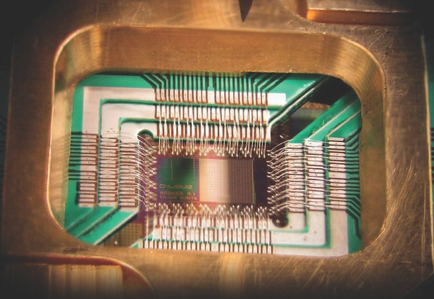 What's inside a quantum processor? – How It Works