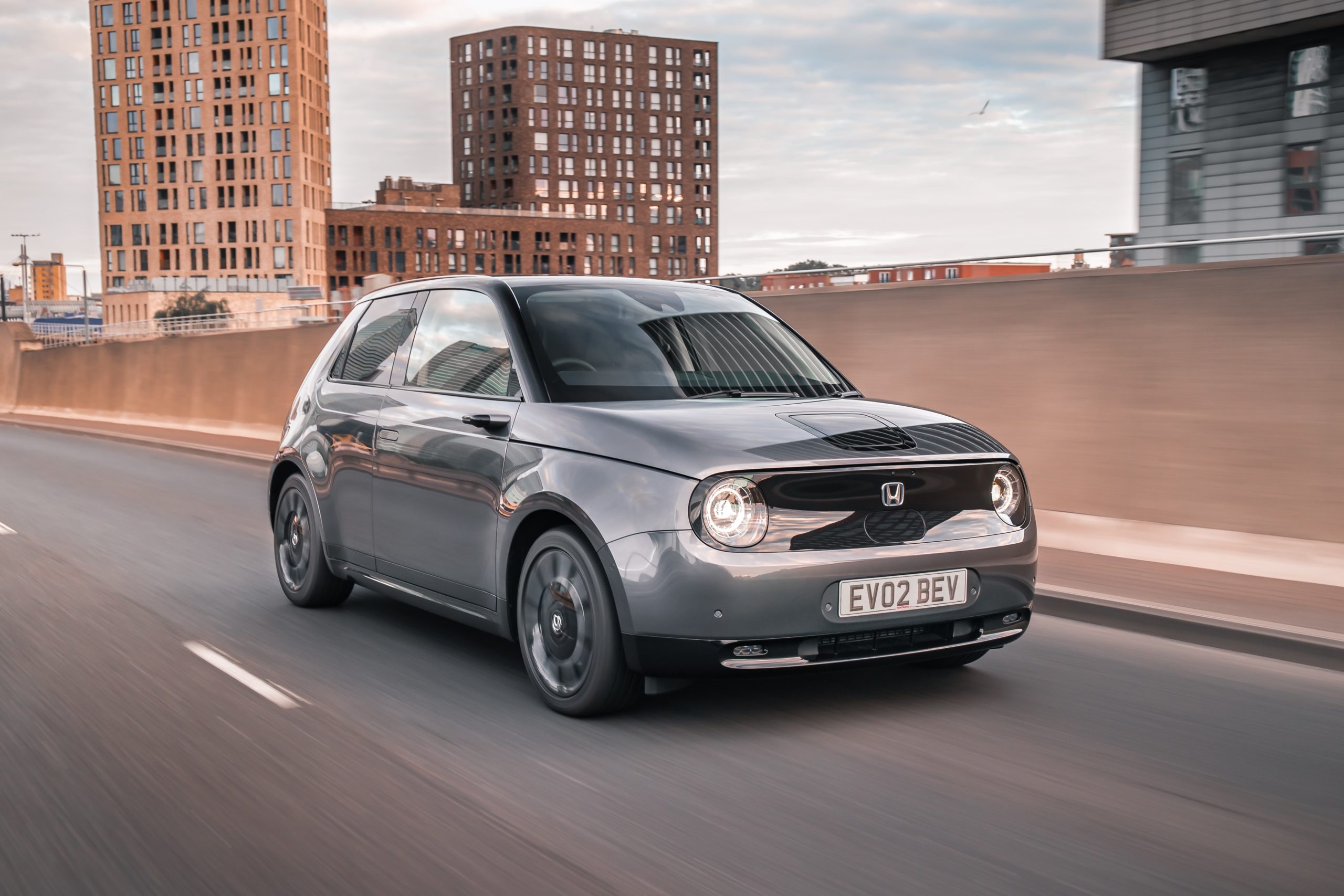 Inside the Honda e – How It Works