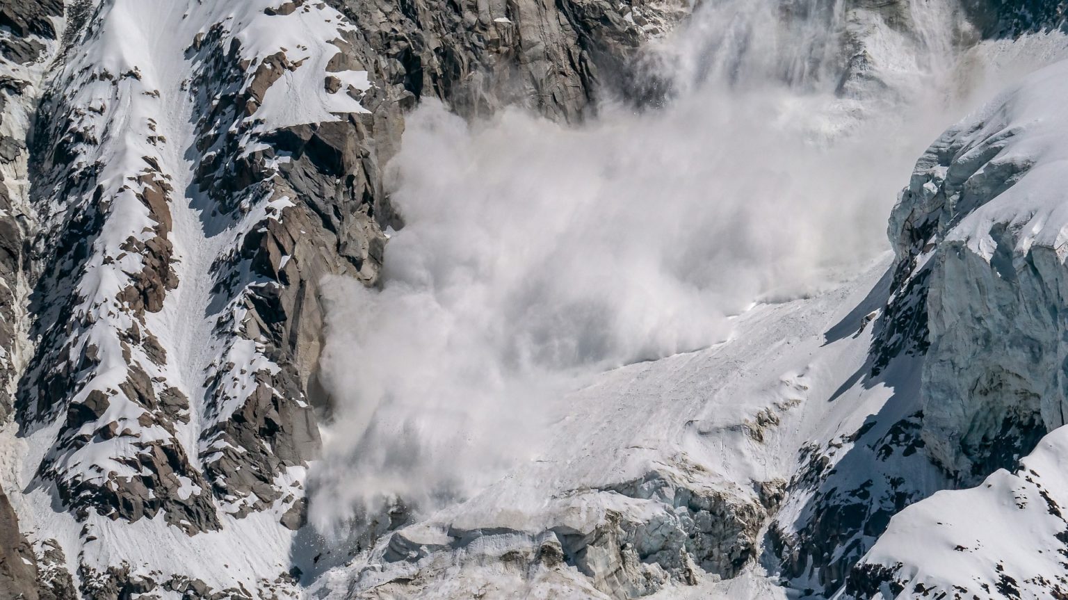 10 of the world’s deadliest avalanches – How It Works